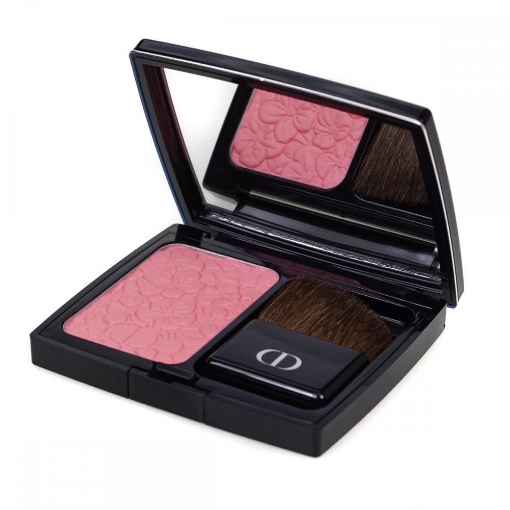 "تألقي مثل جورجينا رودريغز: خمسة أسرار جمالية من إطلالاتها المذهلة - مجلة هي